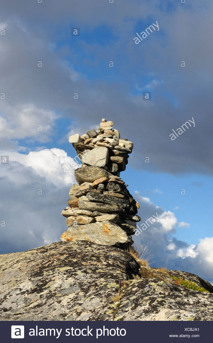 Stone Pyramid Stock Photos & Stone Pyramid Stock Images - Alamy