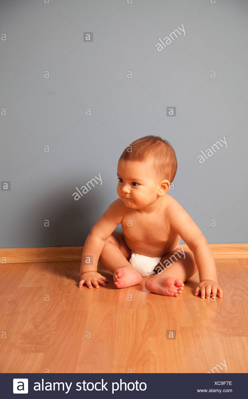 Nappy Wearing Baby High Resolution Stock Photography and Images - Alamy Nappy Wearing Baby High Resolution Stock Photography and Images - Alamy