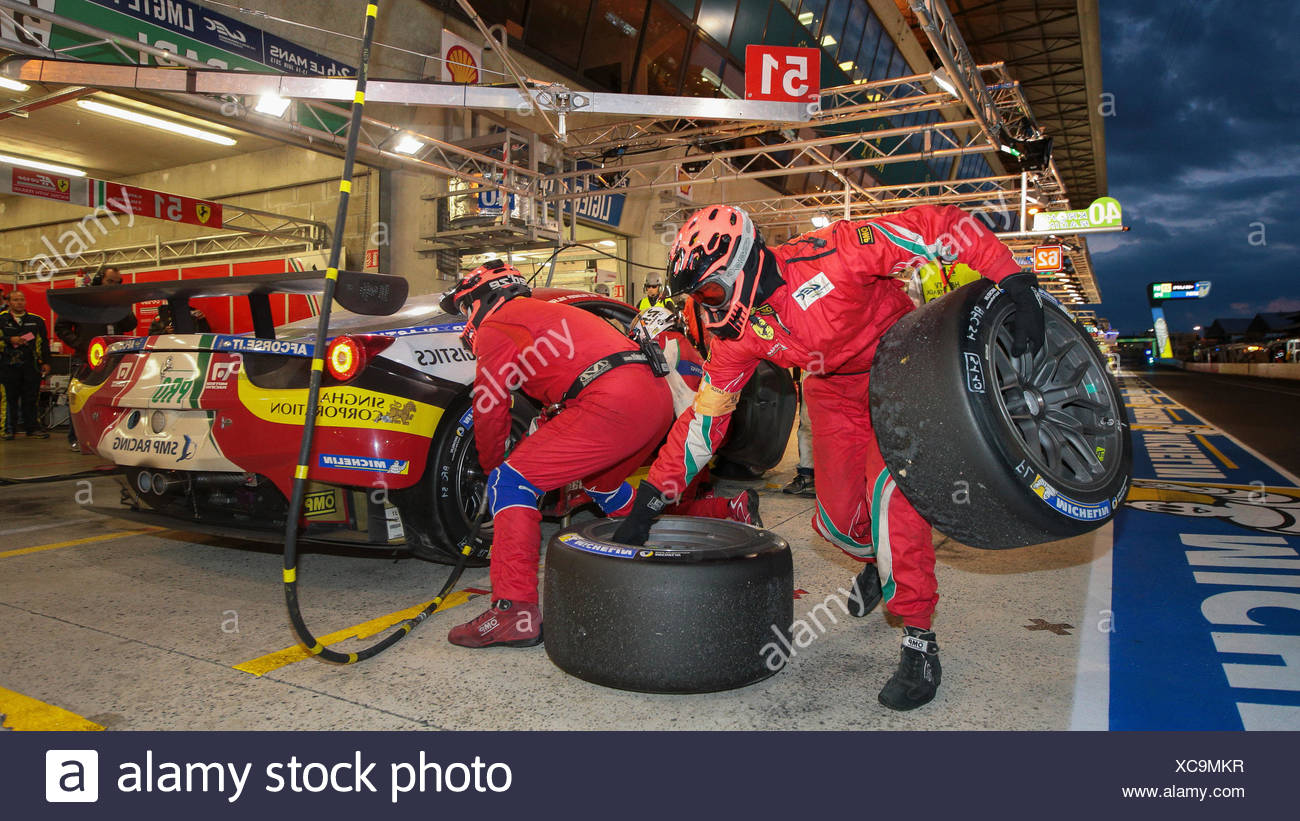 Ferrari Pit Stop High Resolution Stock Photography and Images - Alamy