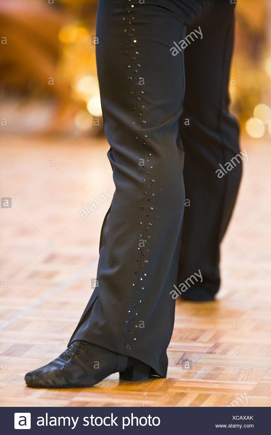 Black Male Dancer High Resolution Stock Photography and Images - Alamy