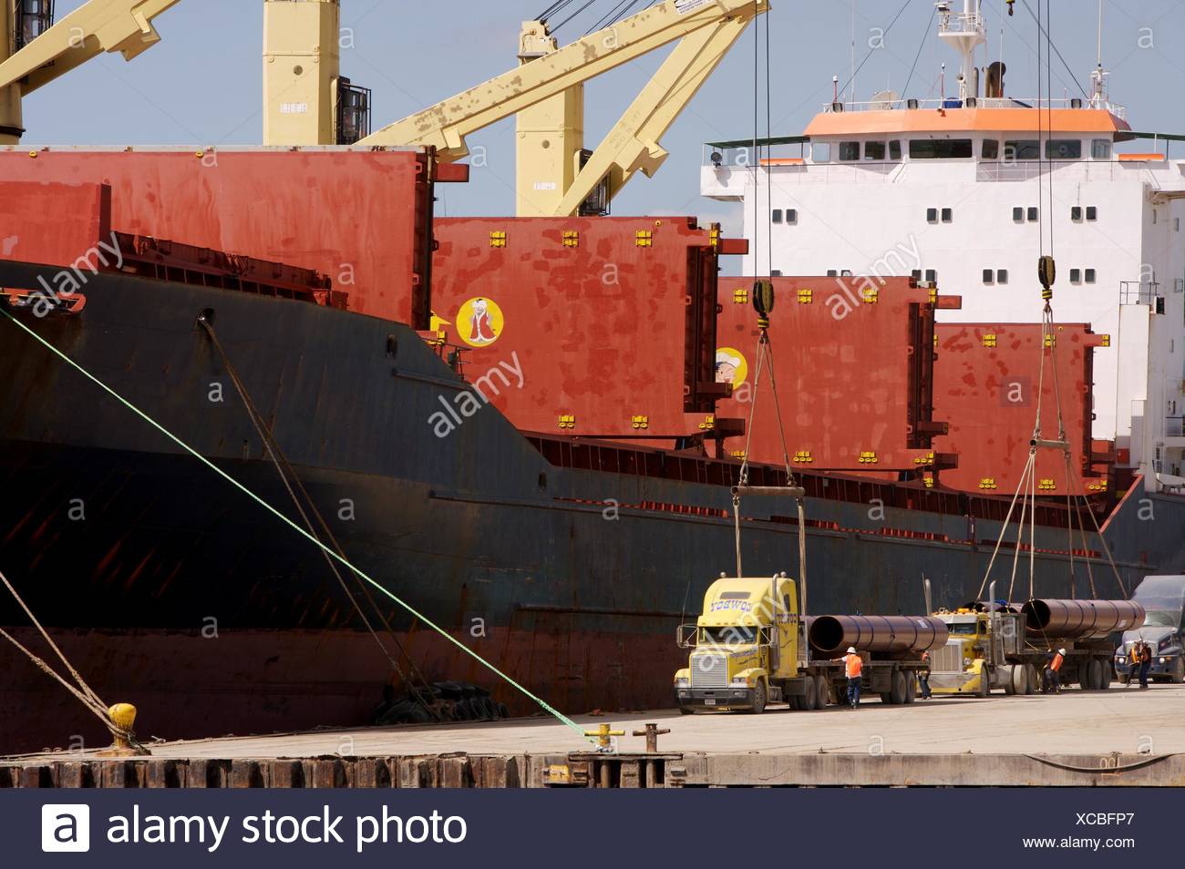 Tanker Truck And Oil Refinery Stock Photos & Tanker Truck And Oil ...