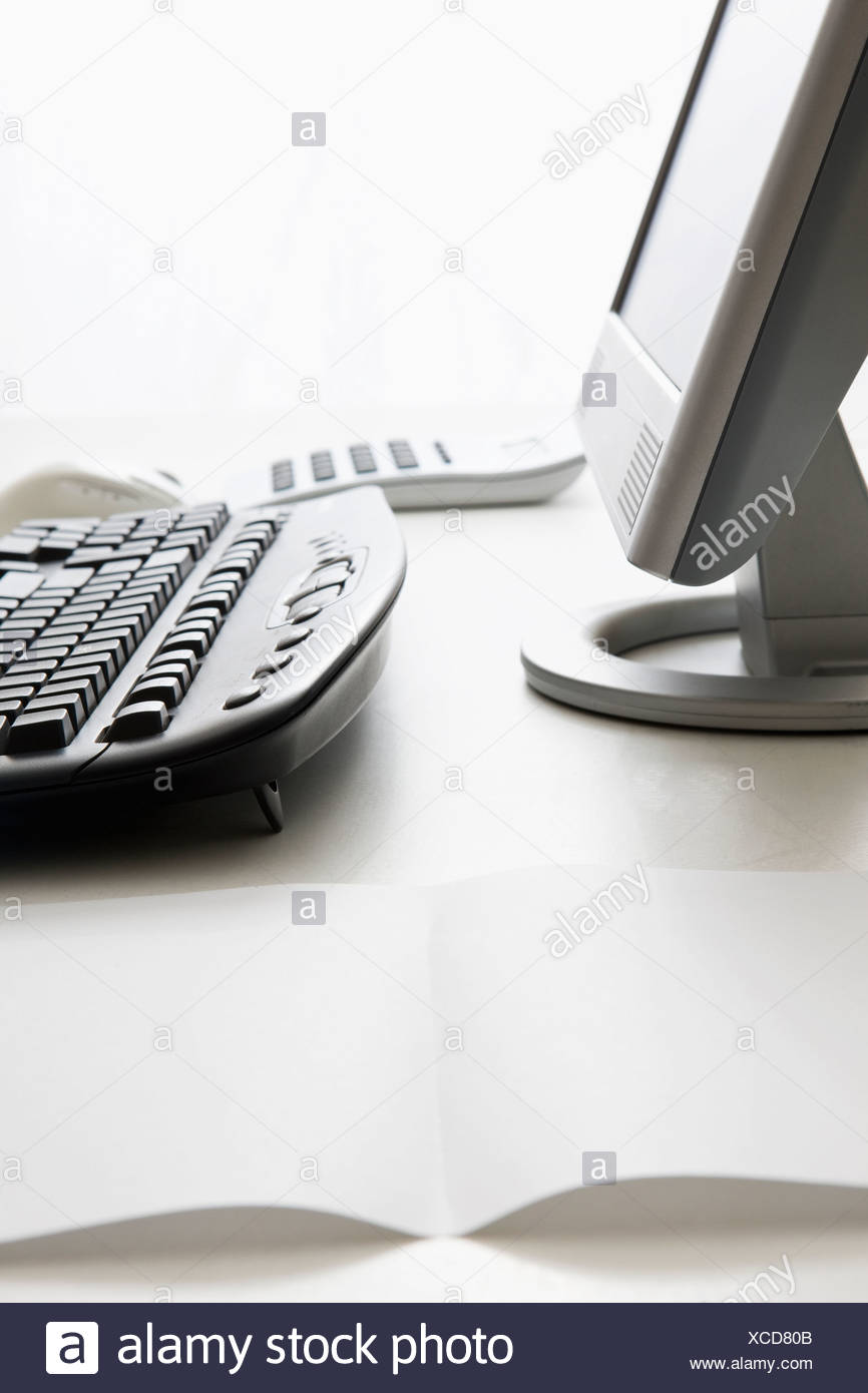 Piece Of Paper Desk Stock Photos & Piece Of Paper Desk Stock Images - Alamy