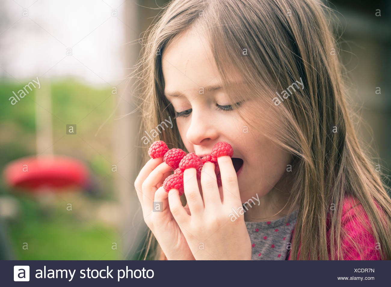 Girls Fingers High Resolution Stock Photography and Images - Alamy