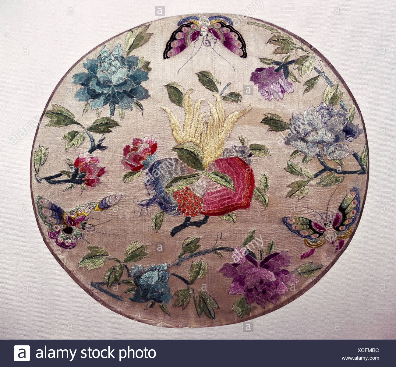 Silk Embroidery High Resolution Stock Photography and Images - Alamy