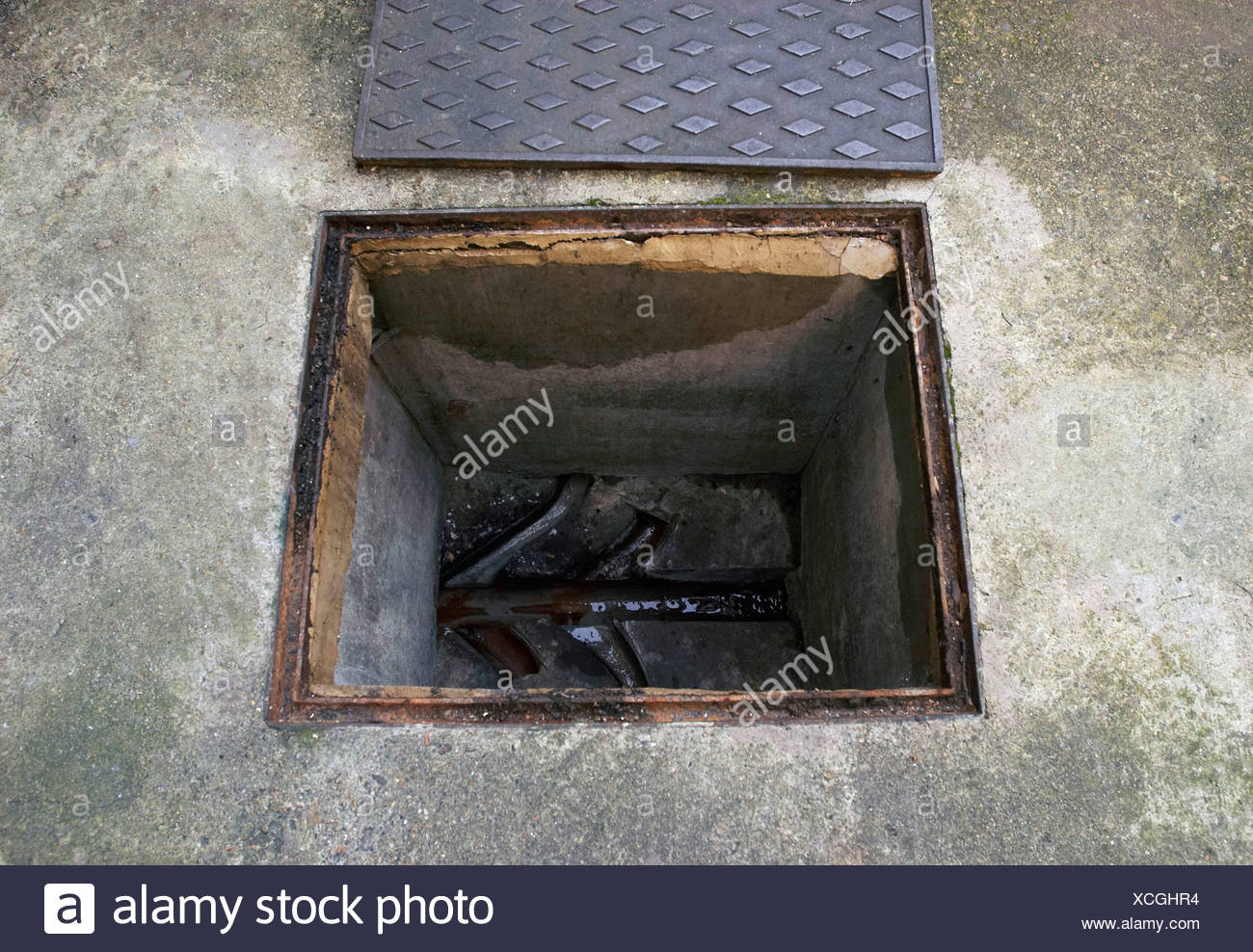 Concrete Manhole High Resolution Stock Photography and Images - Alamy