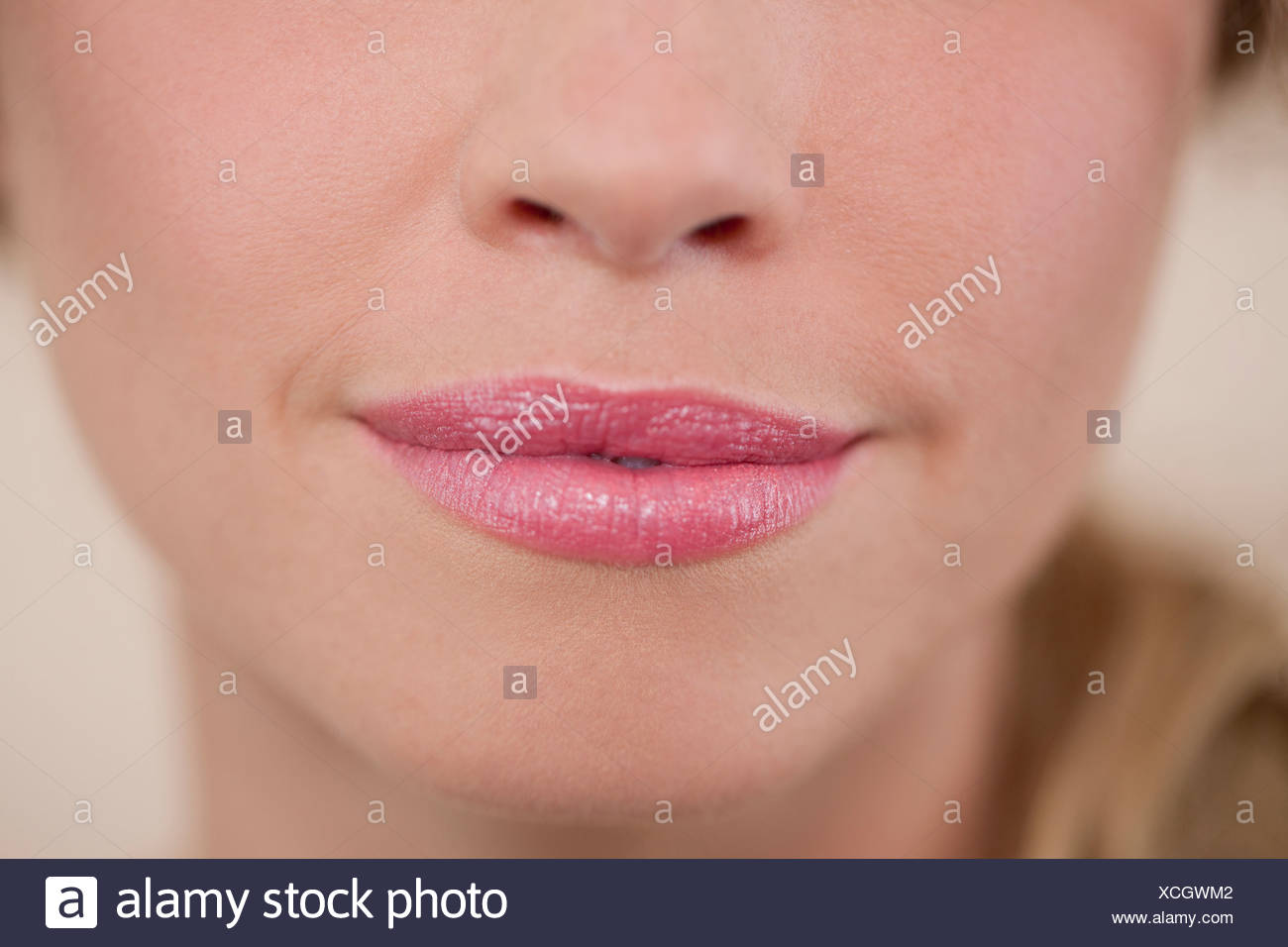 Closed Mouth Smile Stock Photos & Closed Mouth Smile Stock Images - Alamy