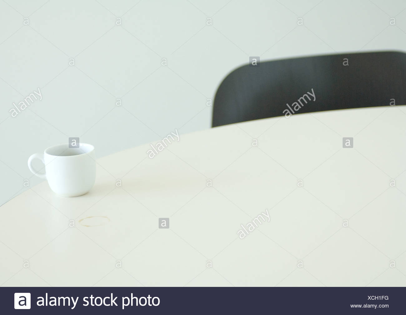 Empty Table Tables High Resolution Stock Photography and Images - Alamy