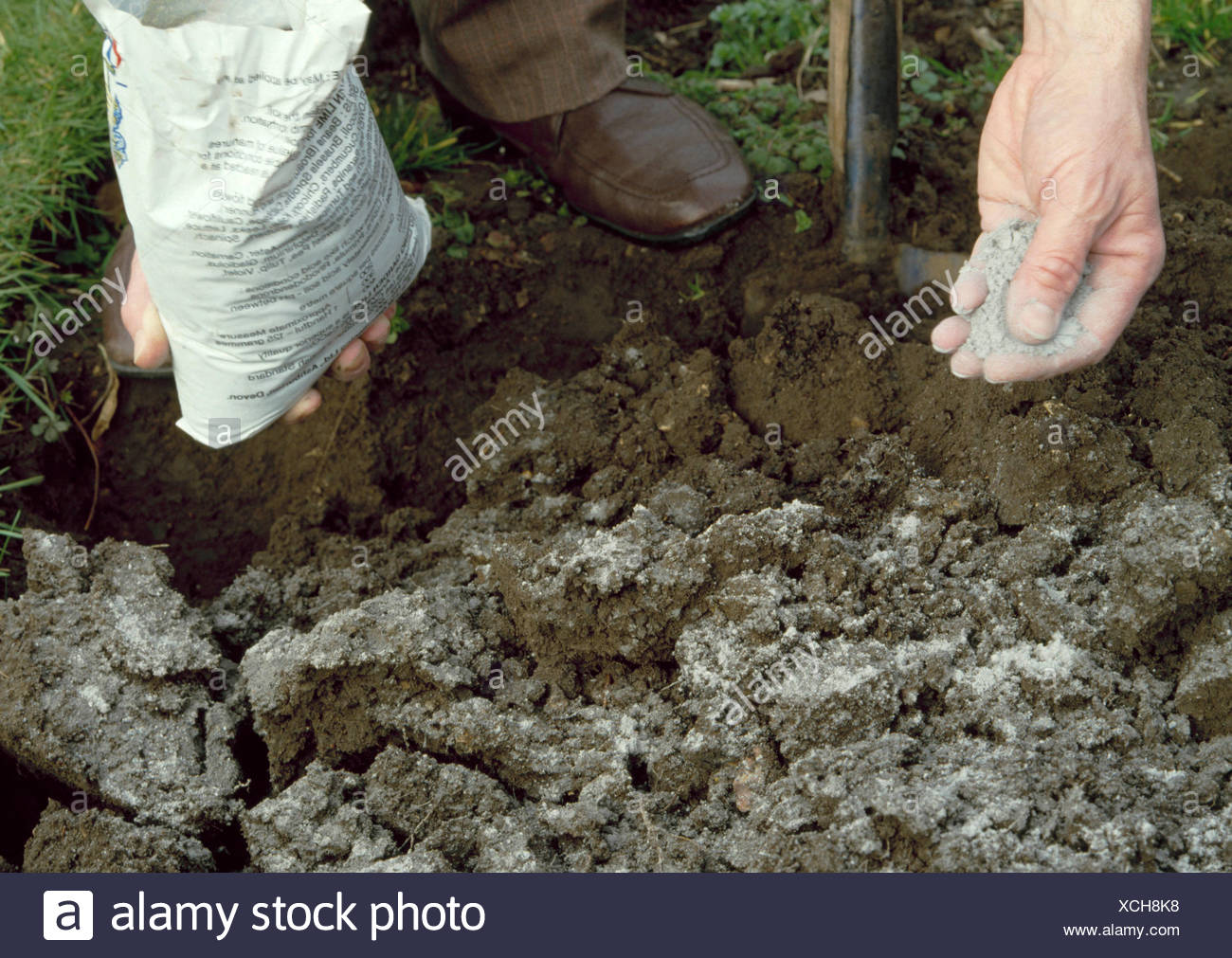 Topdressing High Resolution Stock Photography and Images - Alamy