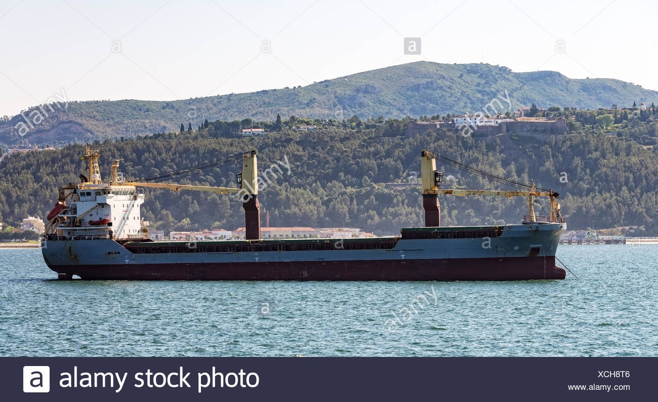 Cargo Ship Sailing Stock Photos & Cargo Ship Sailing Stock Images - Alamy
