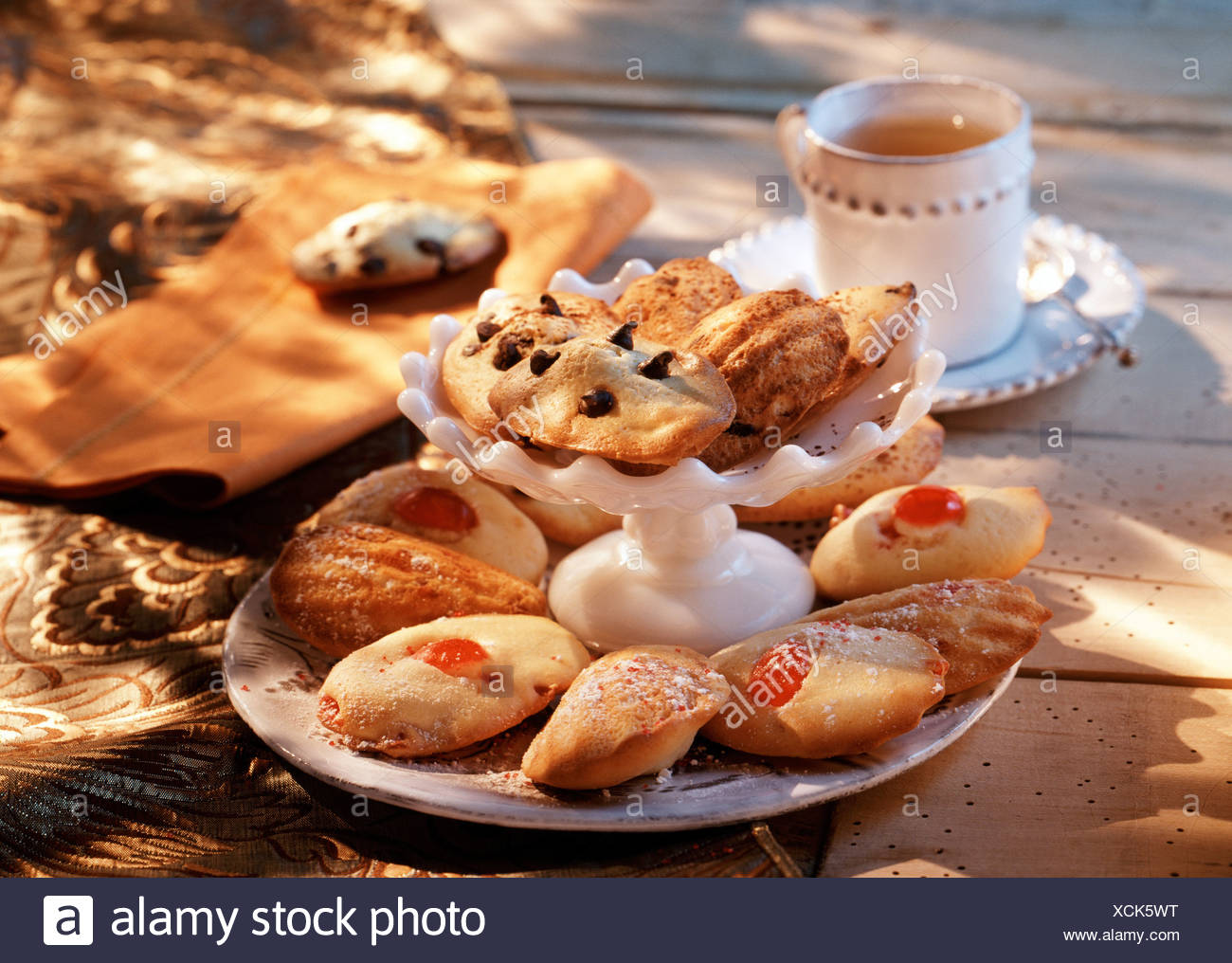 Fancy Crockery High Resolution Stock Photography and Images - Alamy