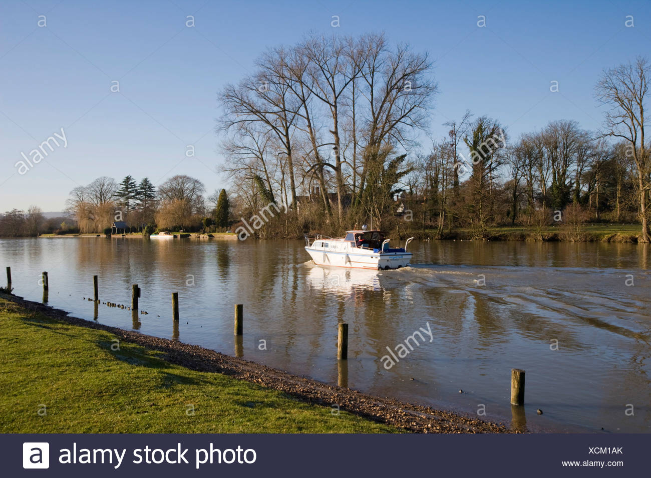 Thames Riverbanks High Resolution Stock Photography and Images - Alamy