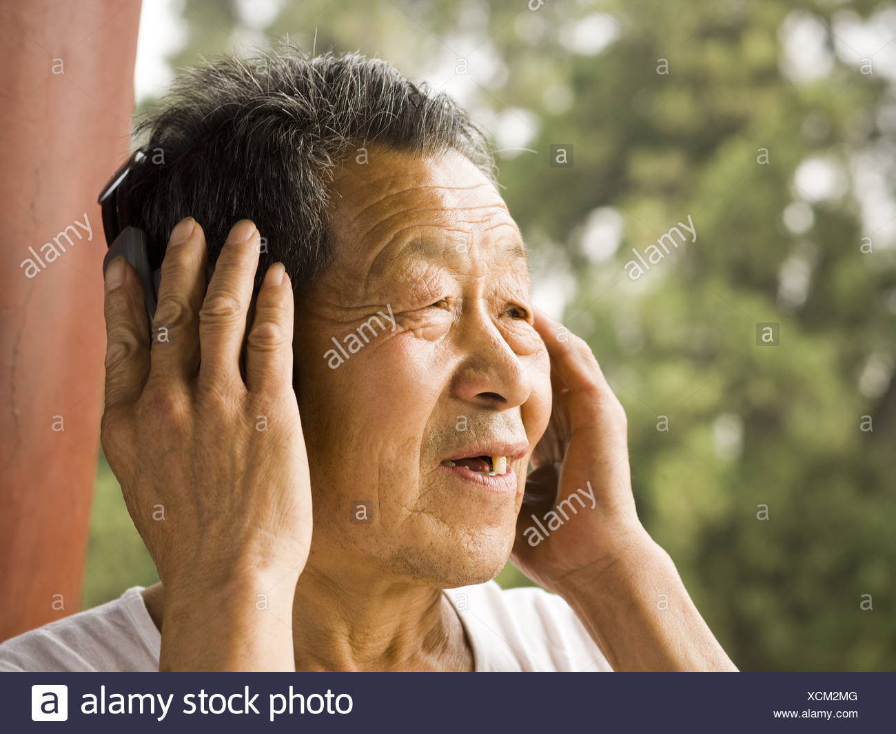 Smiling Toothless Bald Man Stock Photo - Alamy 1D4