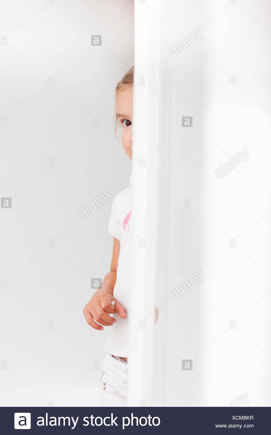 Peeking Around Corner High Resolution Stock Photography and Images - Alamy