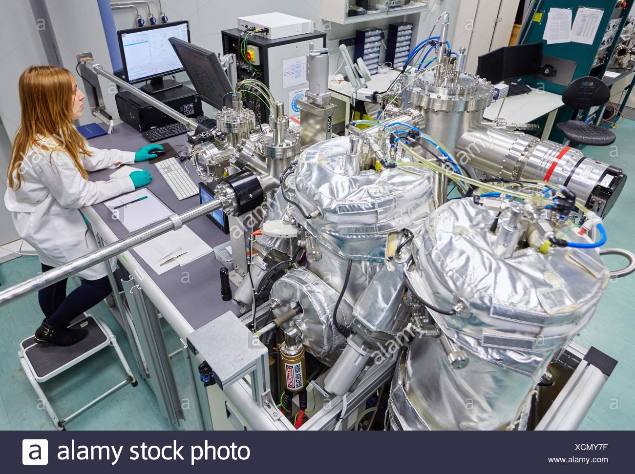 Vacuum Deposition High Resolution Stock Photography and Images - Alamy