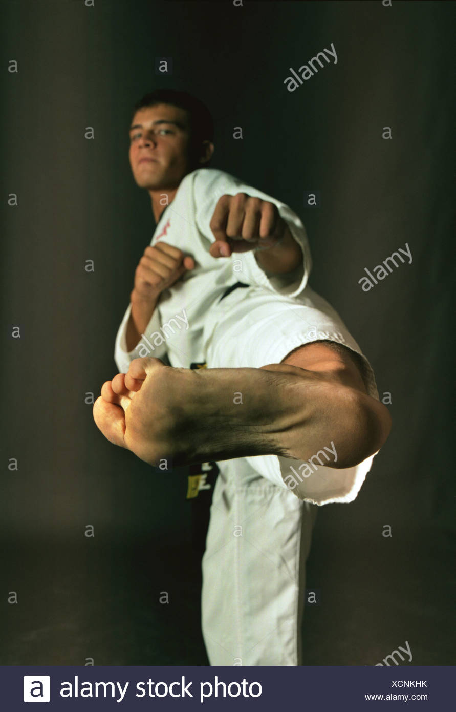 Taekwondo Kick Korean High Resolution Stock Photography and Images - Alamy