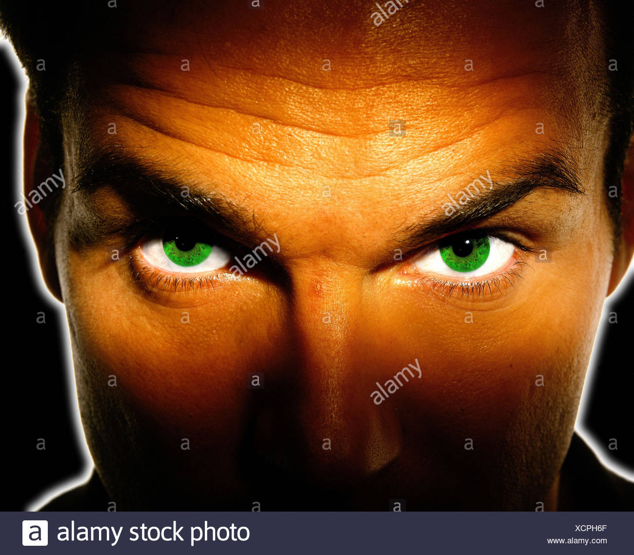 Piercingly Stock Photos & Piercingly Stock Images - Alamy