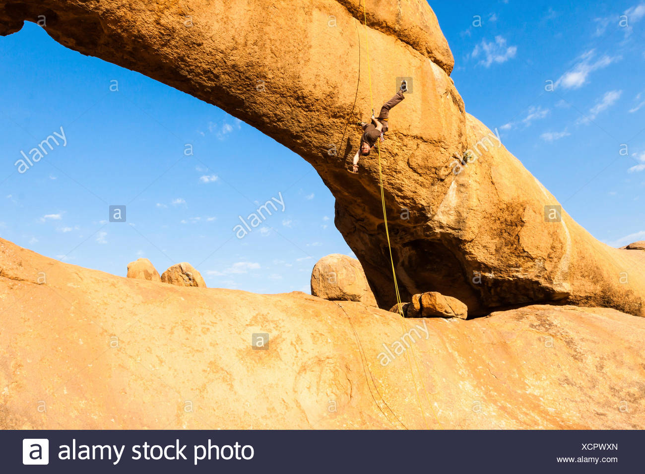 Men Abseiling High Resolution Stock Photography and Images - Alamy