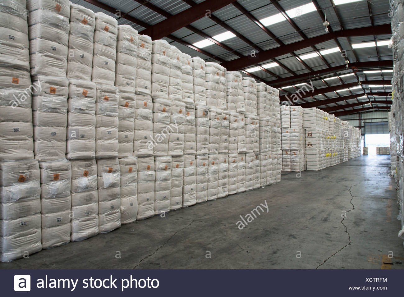 Bales Stacks High Resolution Stock Photography and Images - Alamy