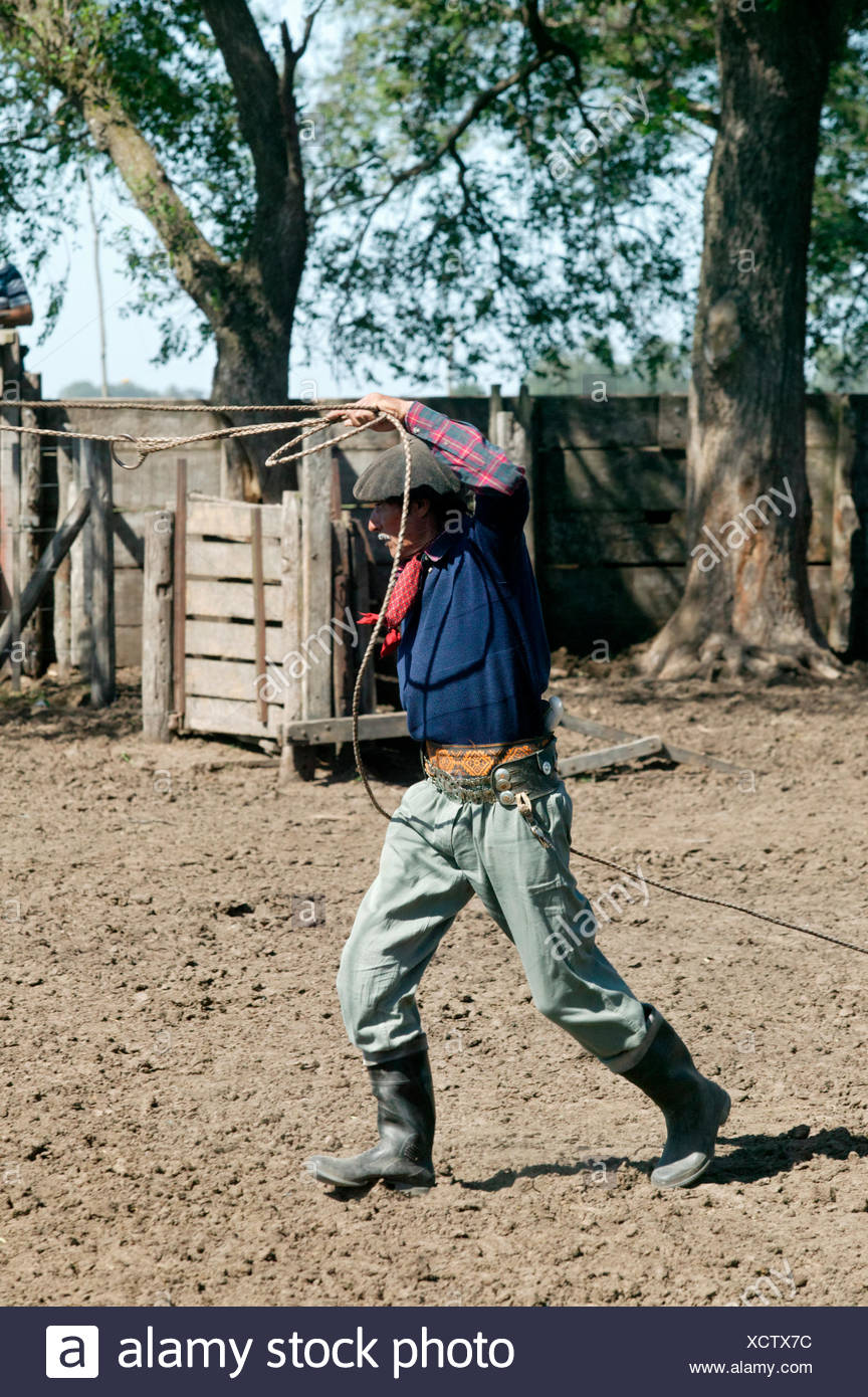 Throwing Lasso High Resolution Stock Photography and Images - Alamy