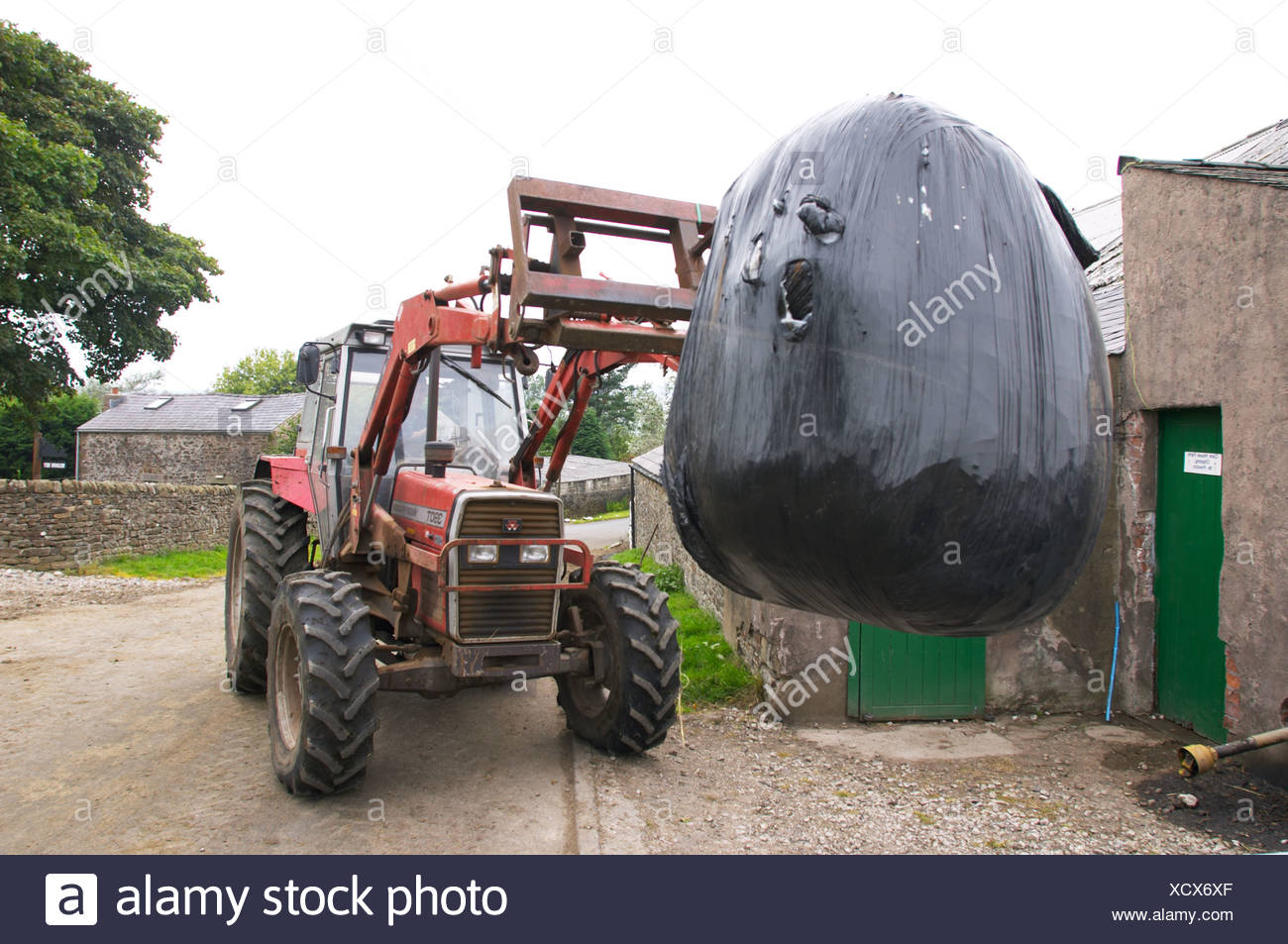 Bales In Black Wrap Stock Photos & Bales In Black Wrap Stock Images - Alamy