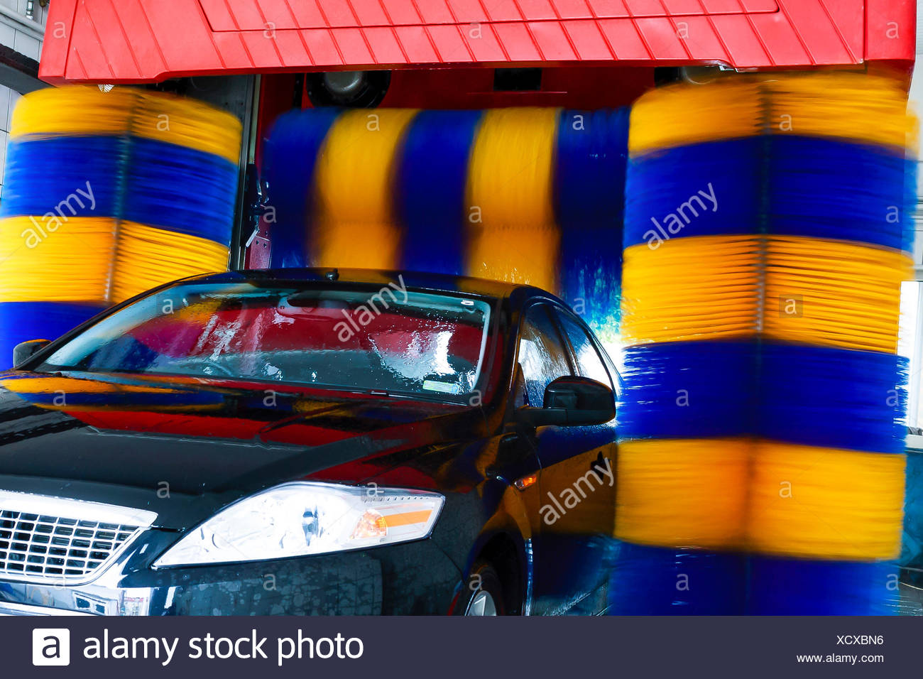 Car Being Washed High Resolution Stock Photography and Images - Alamy