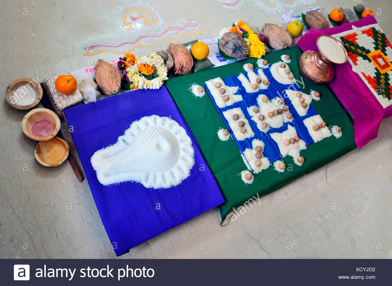 Hindu Pooja Stock Photos & Hindu Pooja Stock Images - Alamy