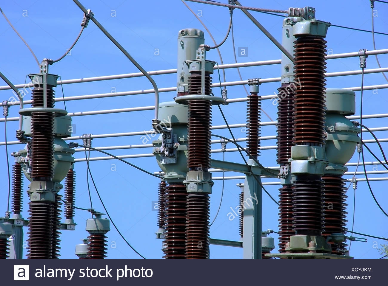 Ceramic Insulators Stock Photos & Ceramic Insulators Stock Images - Alamy