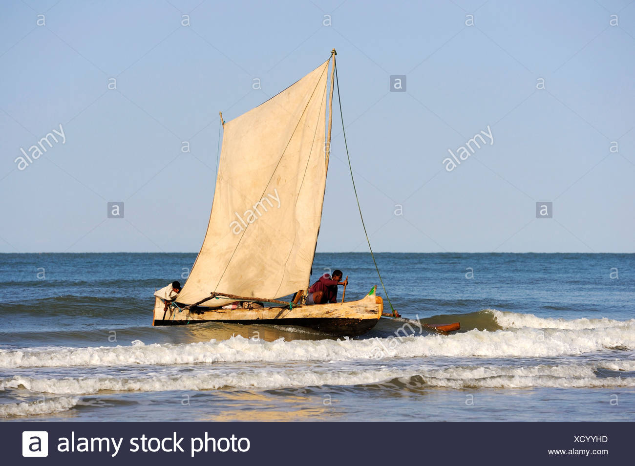 Pirogue Africa Stock Photos & Pirogue Africa Stock Images - Alamy