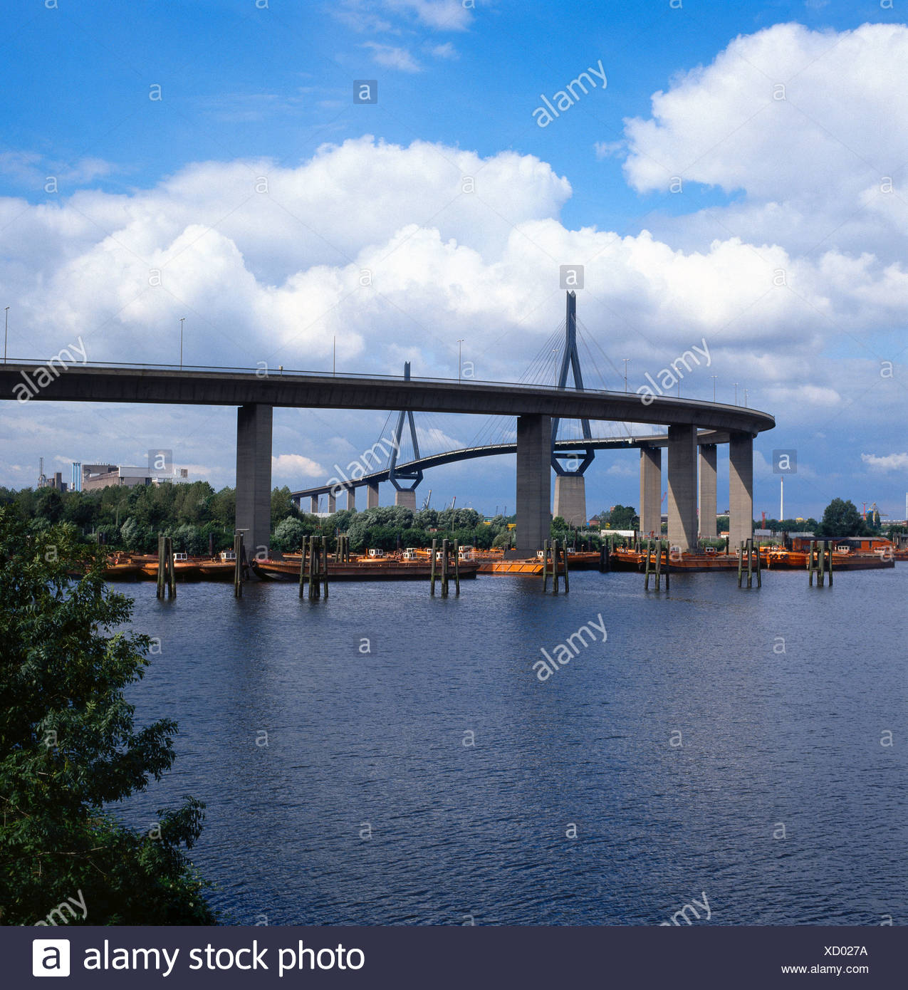 Bridge River Kohlbrand Bridge Hamburg Stock Photos & Bridge River ...