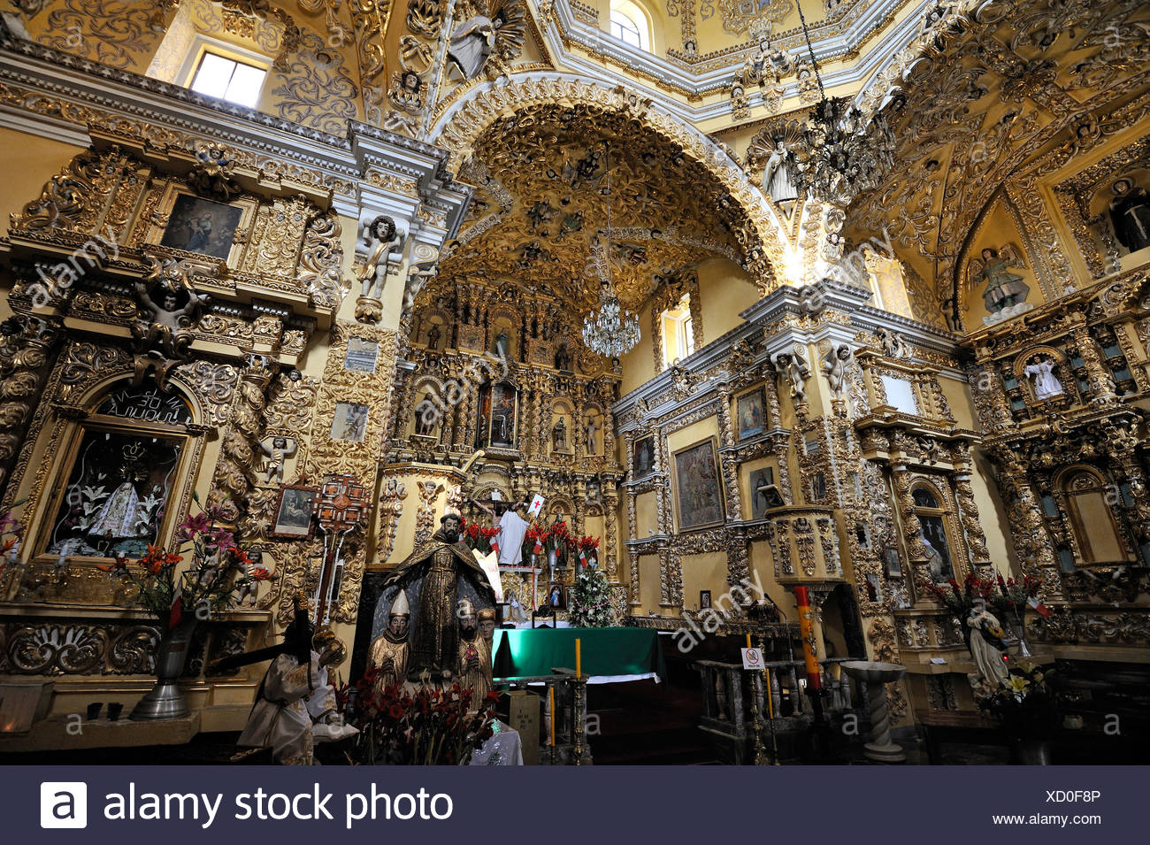 Mexican Church Interior High Resolution Stock Photography and Images ...