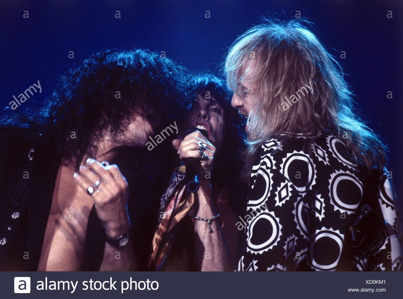 Steven Tyler Singing High Resolution Stock Photography and Images - Alamy