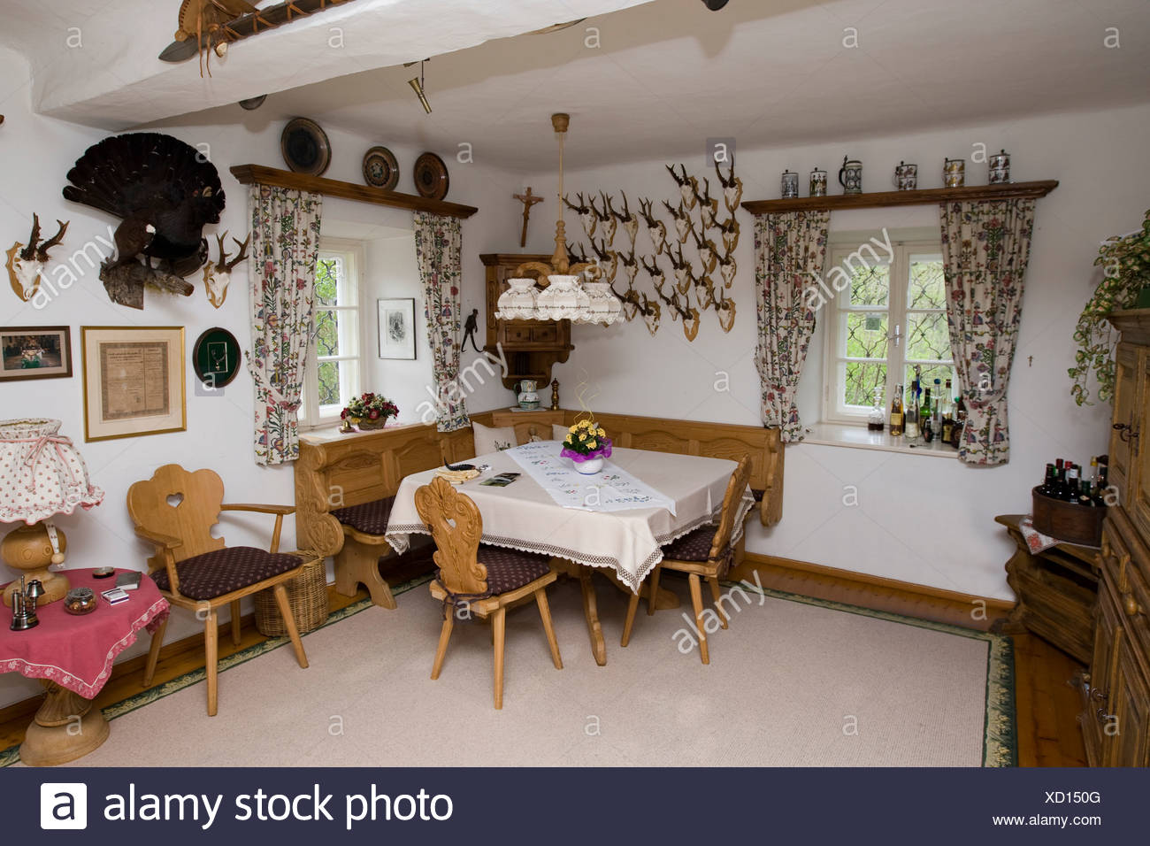 Shooting Lodges High Resolution Stock Photography and Images - Alamy