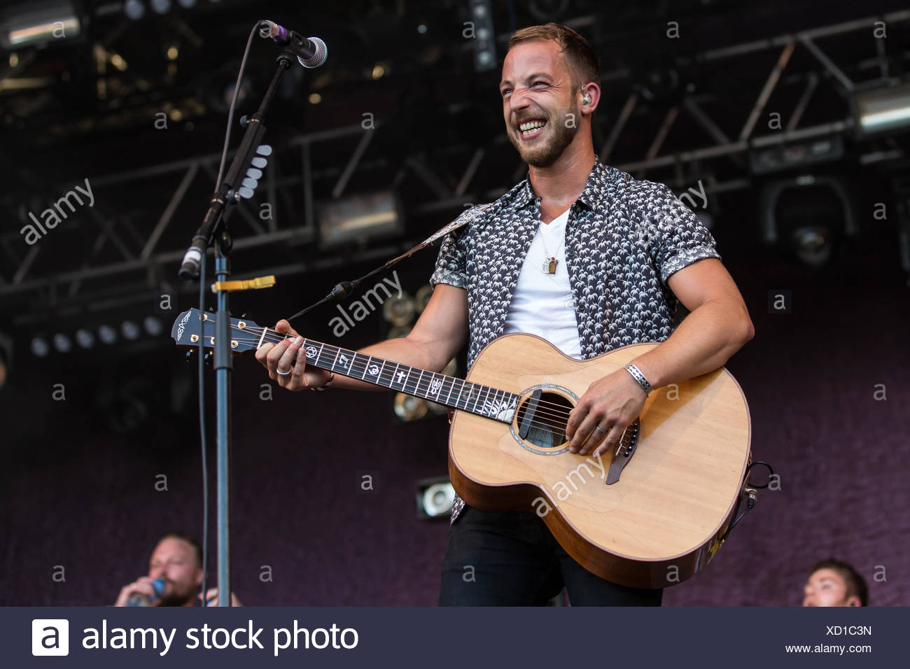 James Morrison Guitar High Resolution Stock Photography and Images - Alamy
