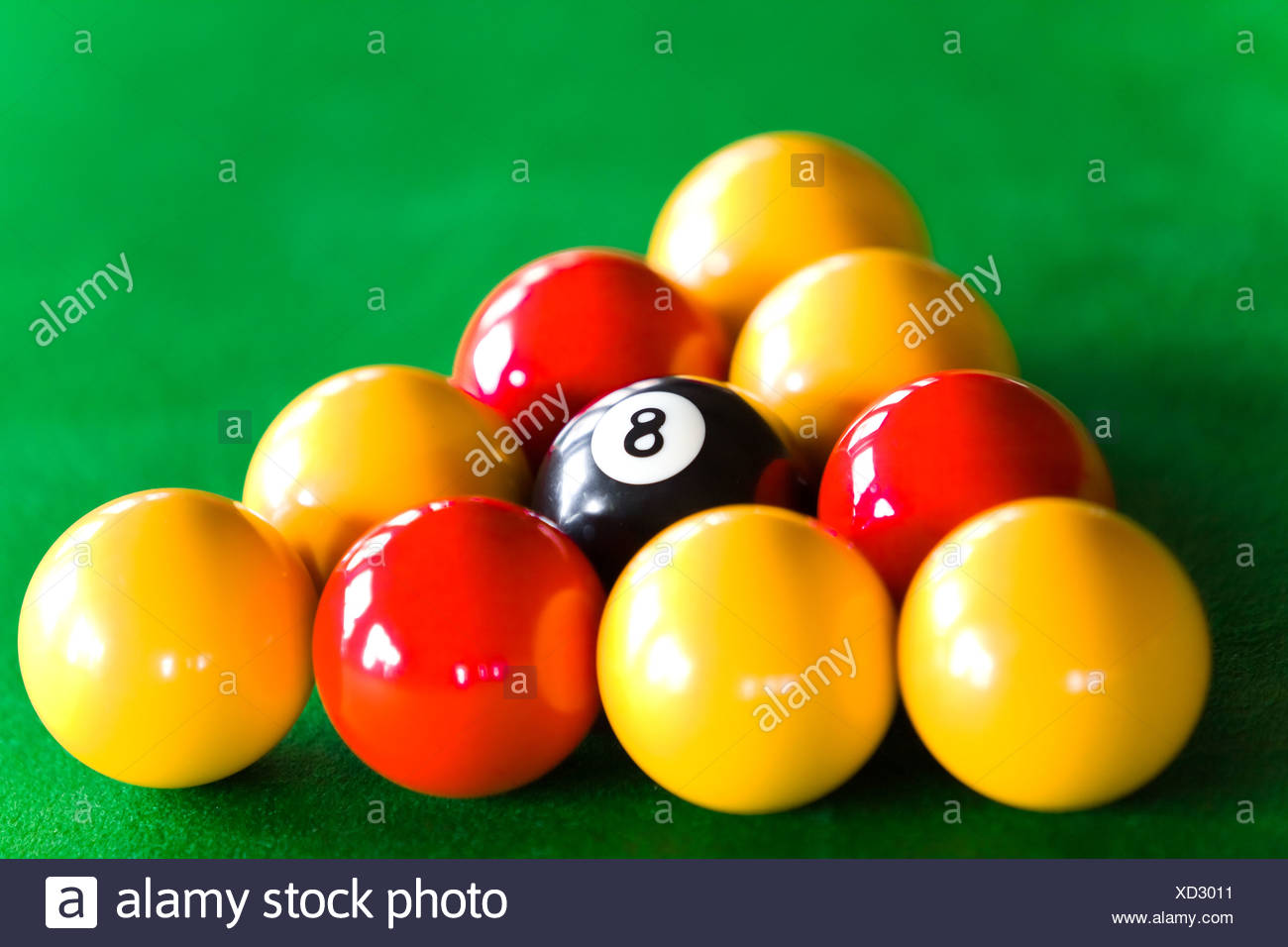 Snooker Triangle Stock Photos & Snooker Triangle Stock Images - Alamy