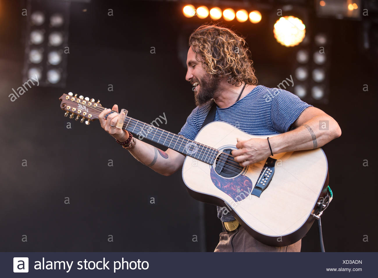 John Butler Trio High Resolution Stock Photography and Images - Alamy
