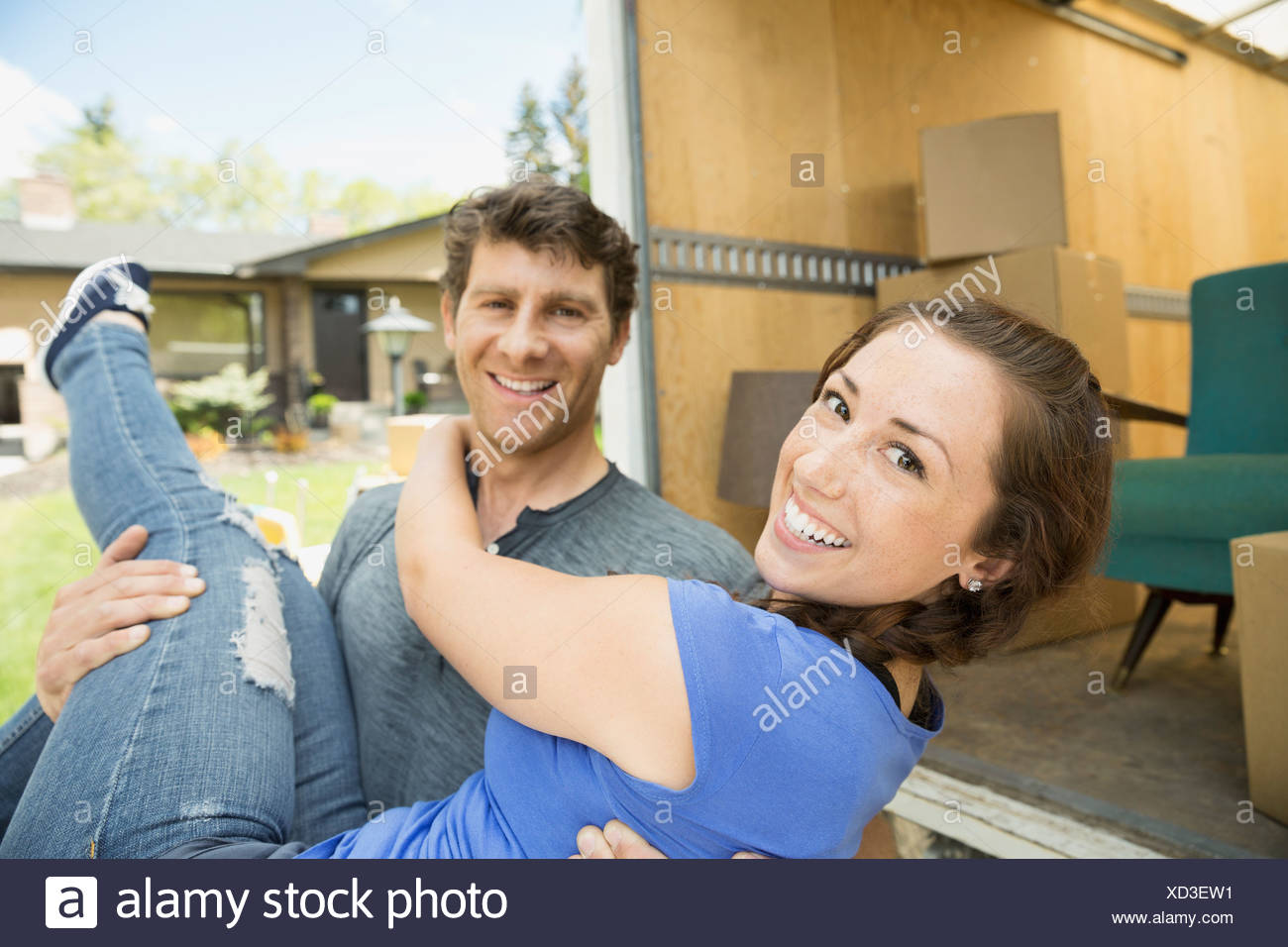 Man Carrying Woman Stock Photos & Man Carrying Woman Stock Images - Alamy