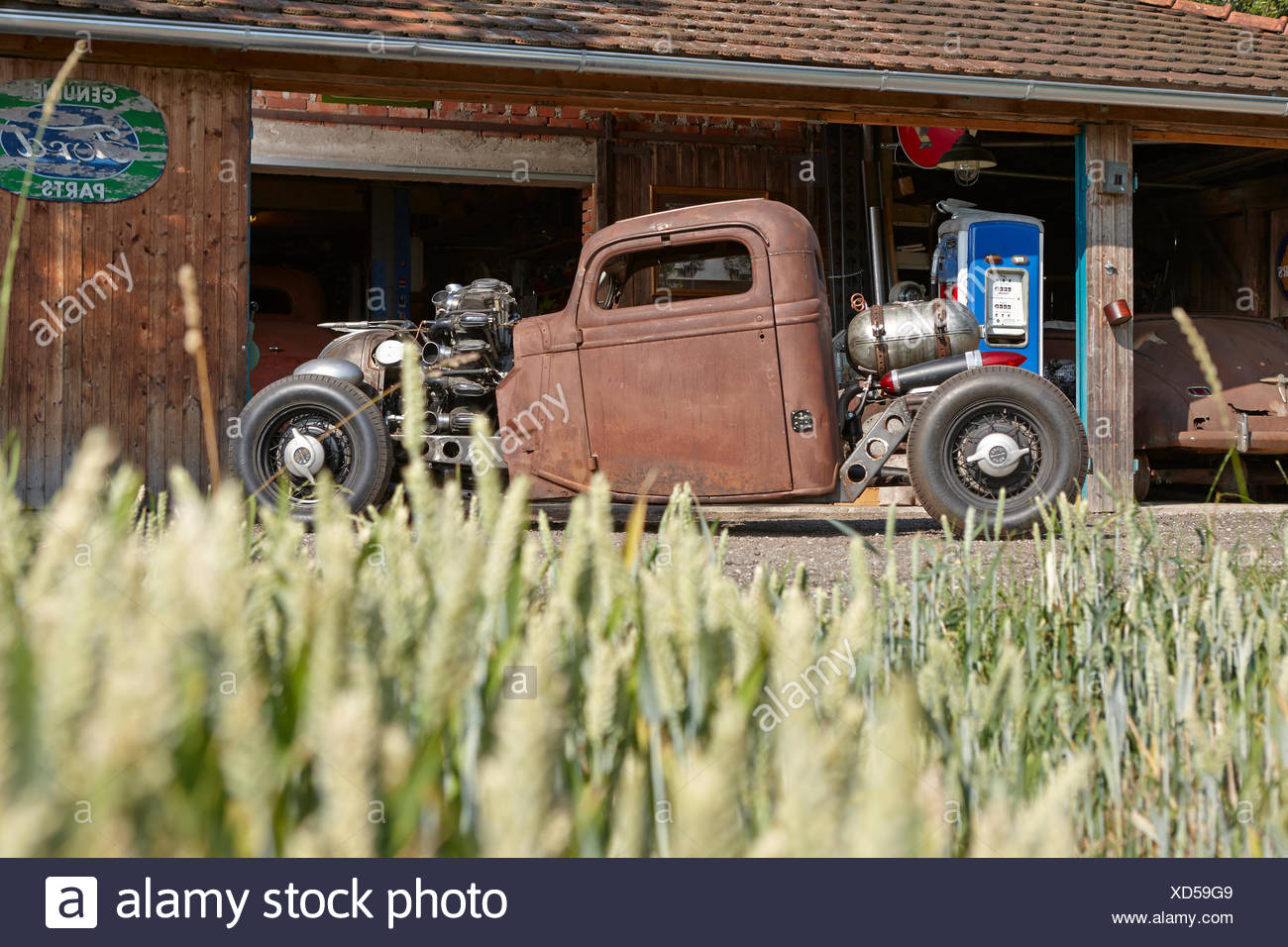 10 Litre Cubic Capacities High Resolution Stock Photography and Images ...