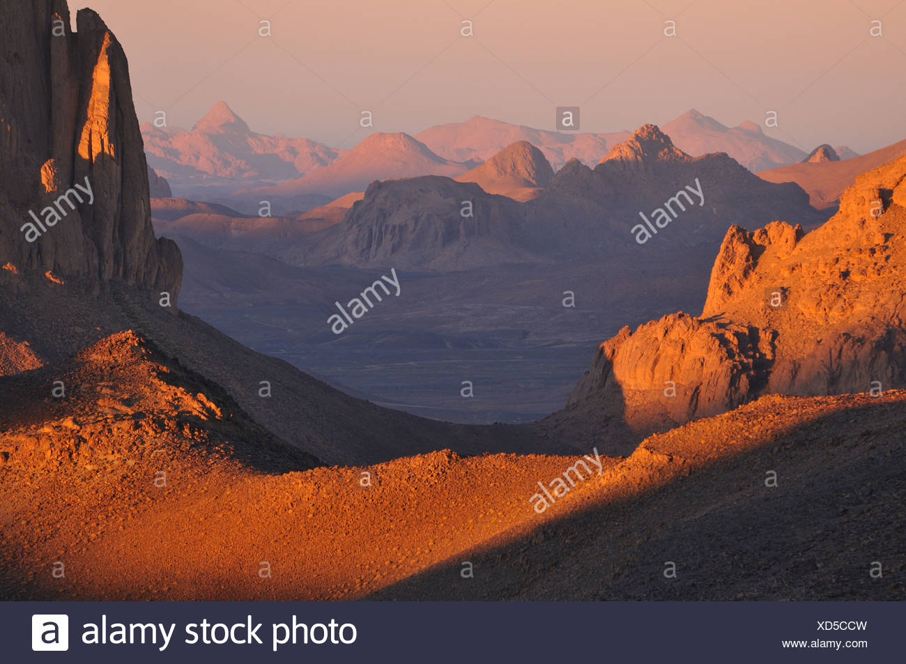 Hoggar Mountains High Resolution Stock Photography and Images - Alamy