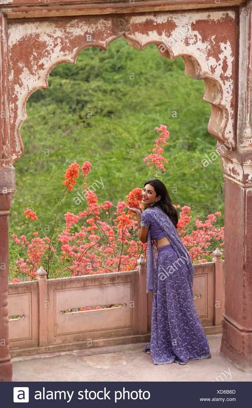 Young Indian Woman Sari Rear View High Resolution Stock Photography and ...