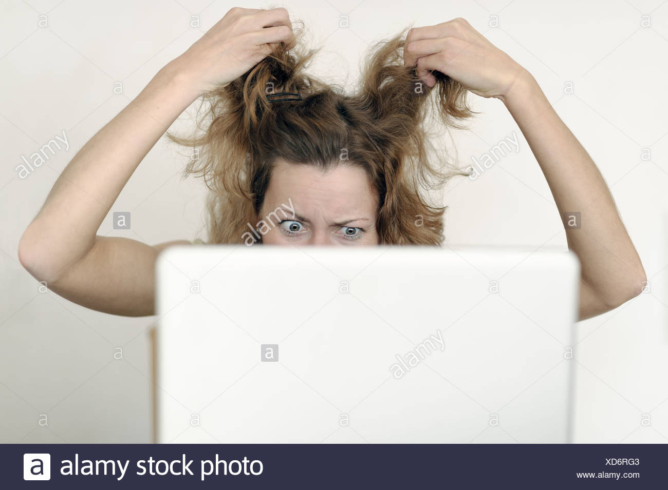 Distraught Woman High Resolution Stock Photography and Images - Alamy