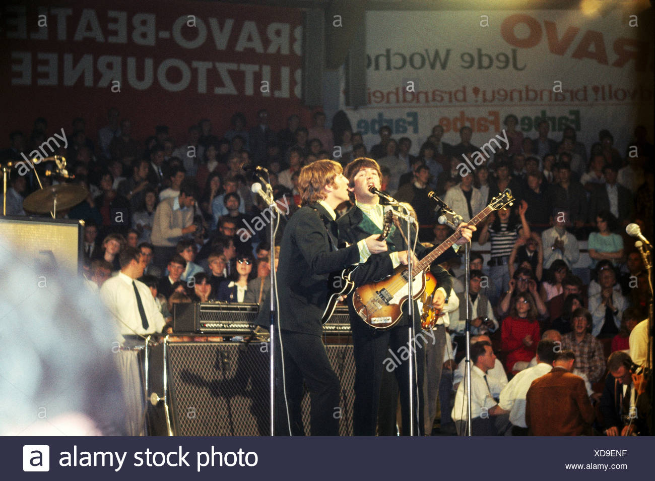 The Beatles 1966 Stock Photos & The Beatles 1966 Stock Images - Alamy