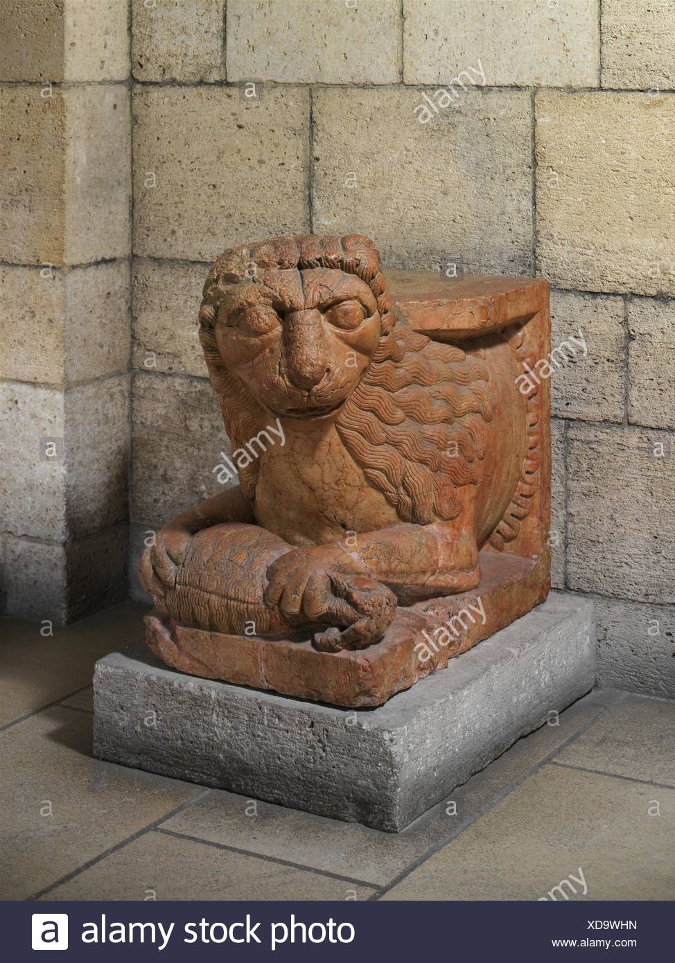 Stylobate High Resolution Stock Photography and Images - Alamy