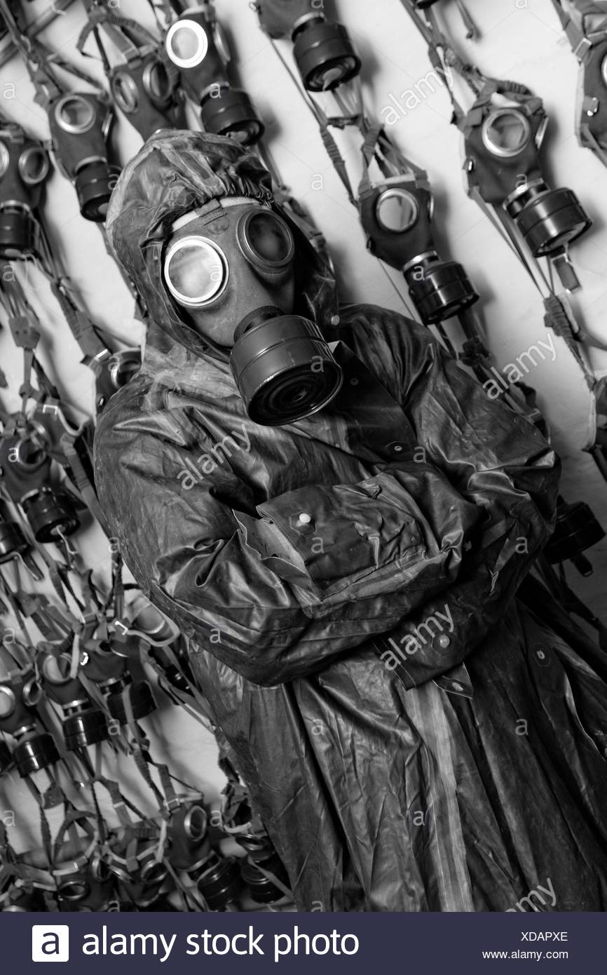 Man In Gasmask High Resolution Stock Photography and Images - Alamy
