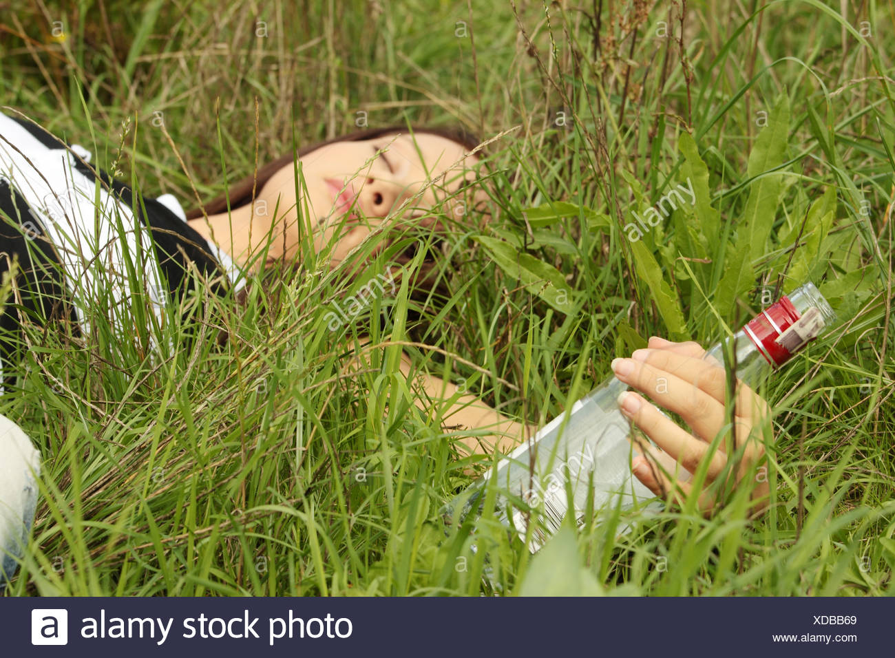 Teen Alcohol Drunk Stock Photos & Teen Alcohol Drunk Stock Images - Alamy