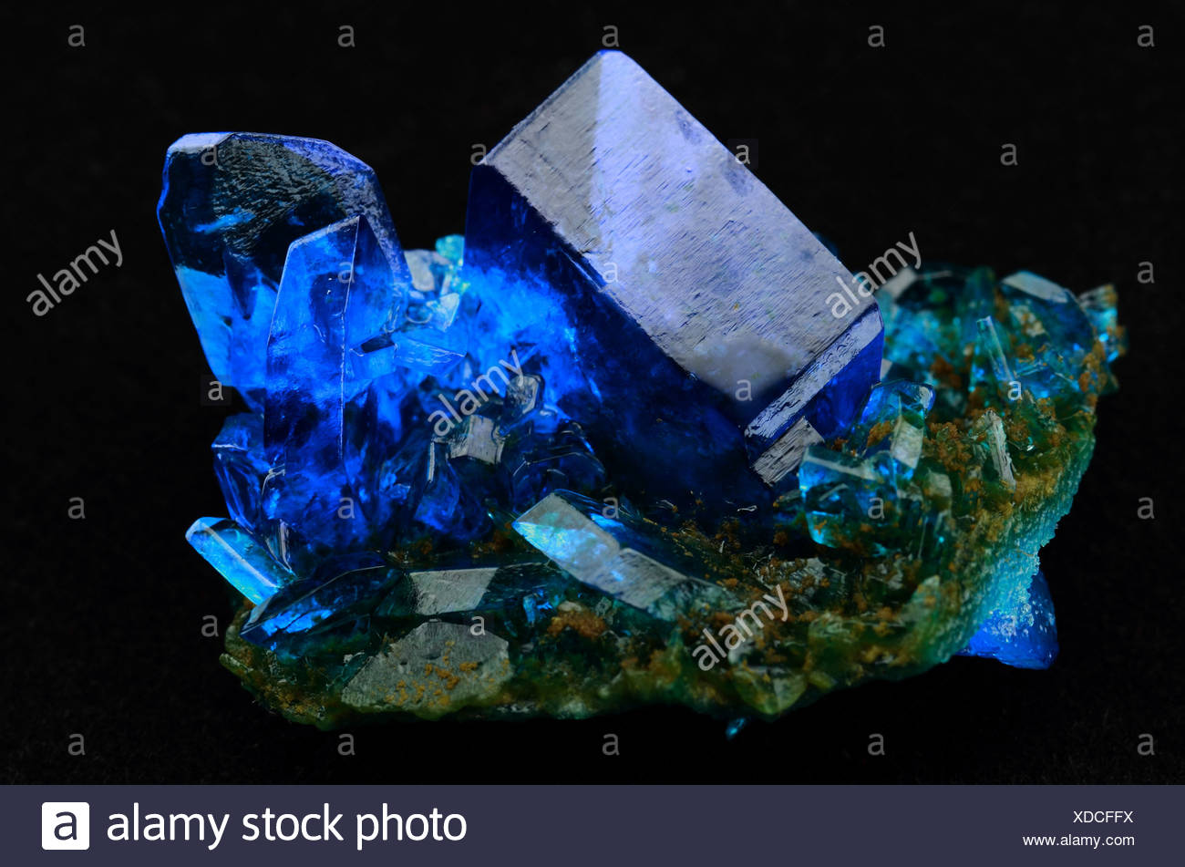 Copper Sulfate Crystal High Resolution Stock Photography and Images - Alamy