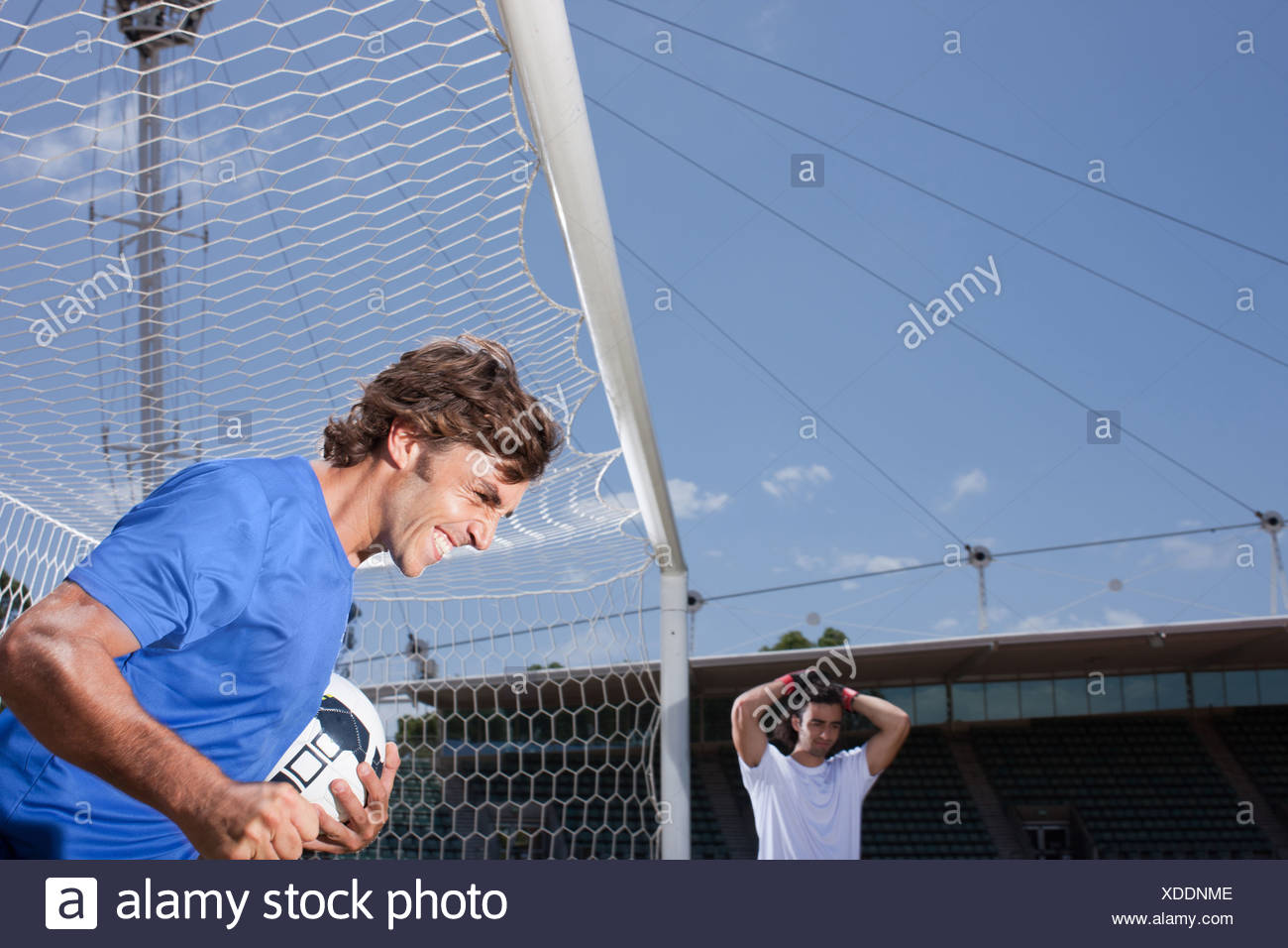Soccer Player Stock Photos & Soccer Player Stock Images - Alamy