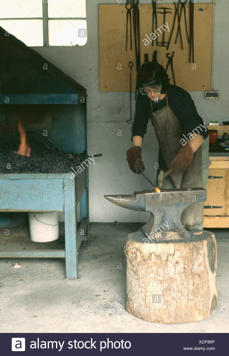 Blacksmith And Anvil High Resolution Stock Photography and Images - Alamy
