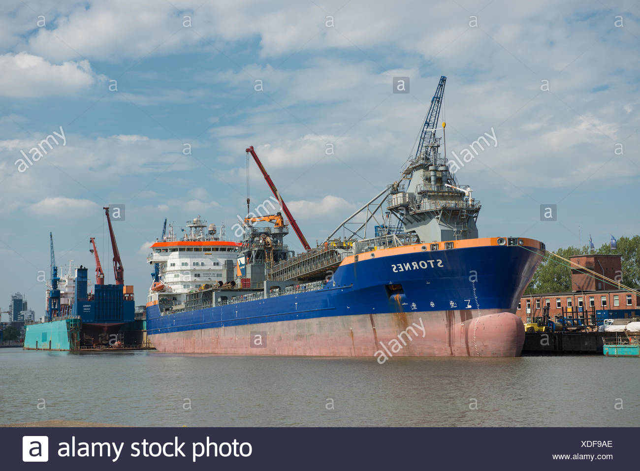 Rock Dumping High Resolution Stock Photography and Images - Alamy