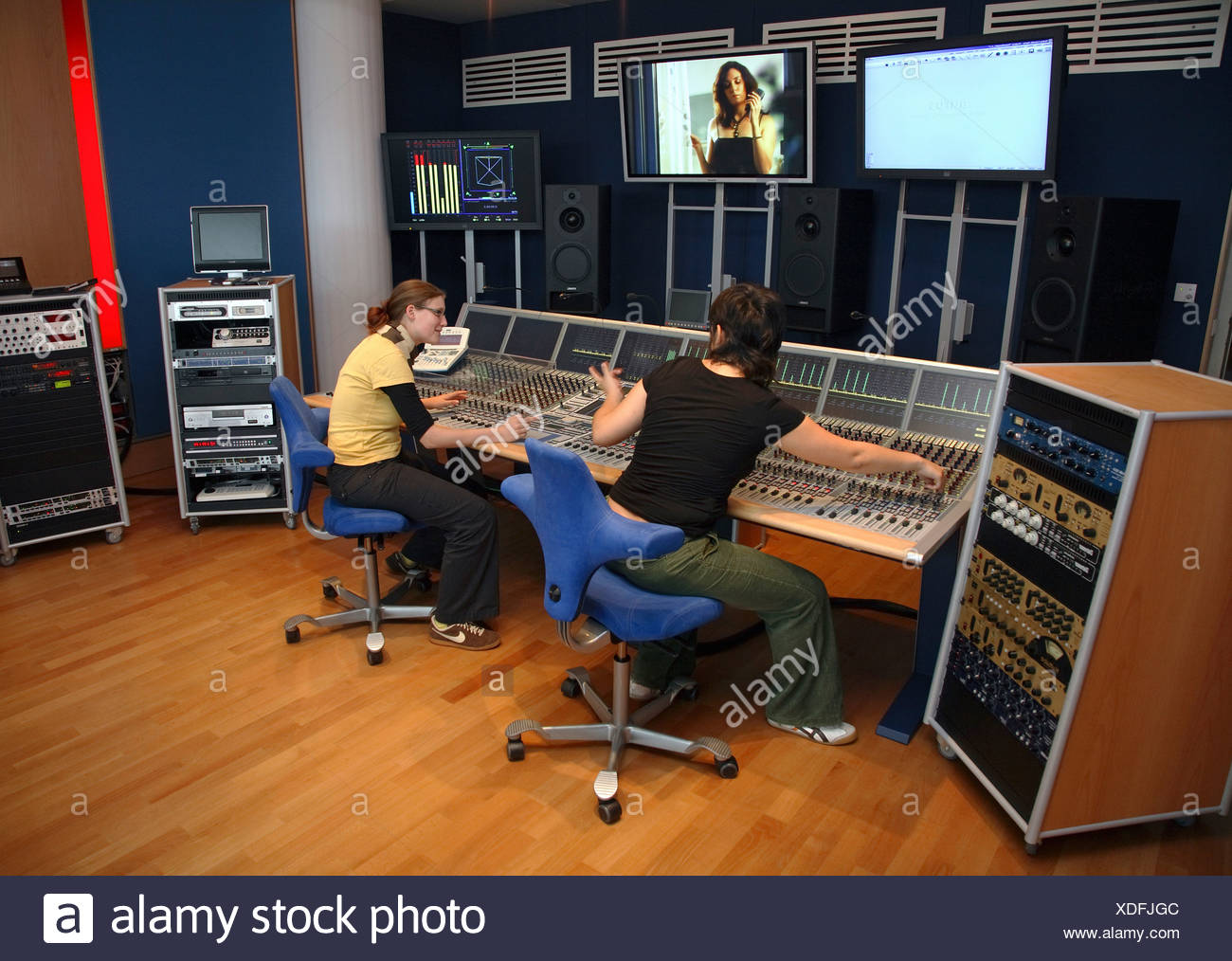 Acoustic Engineering High Resolution Stock Photography and Images - Alamy