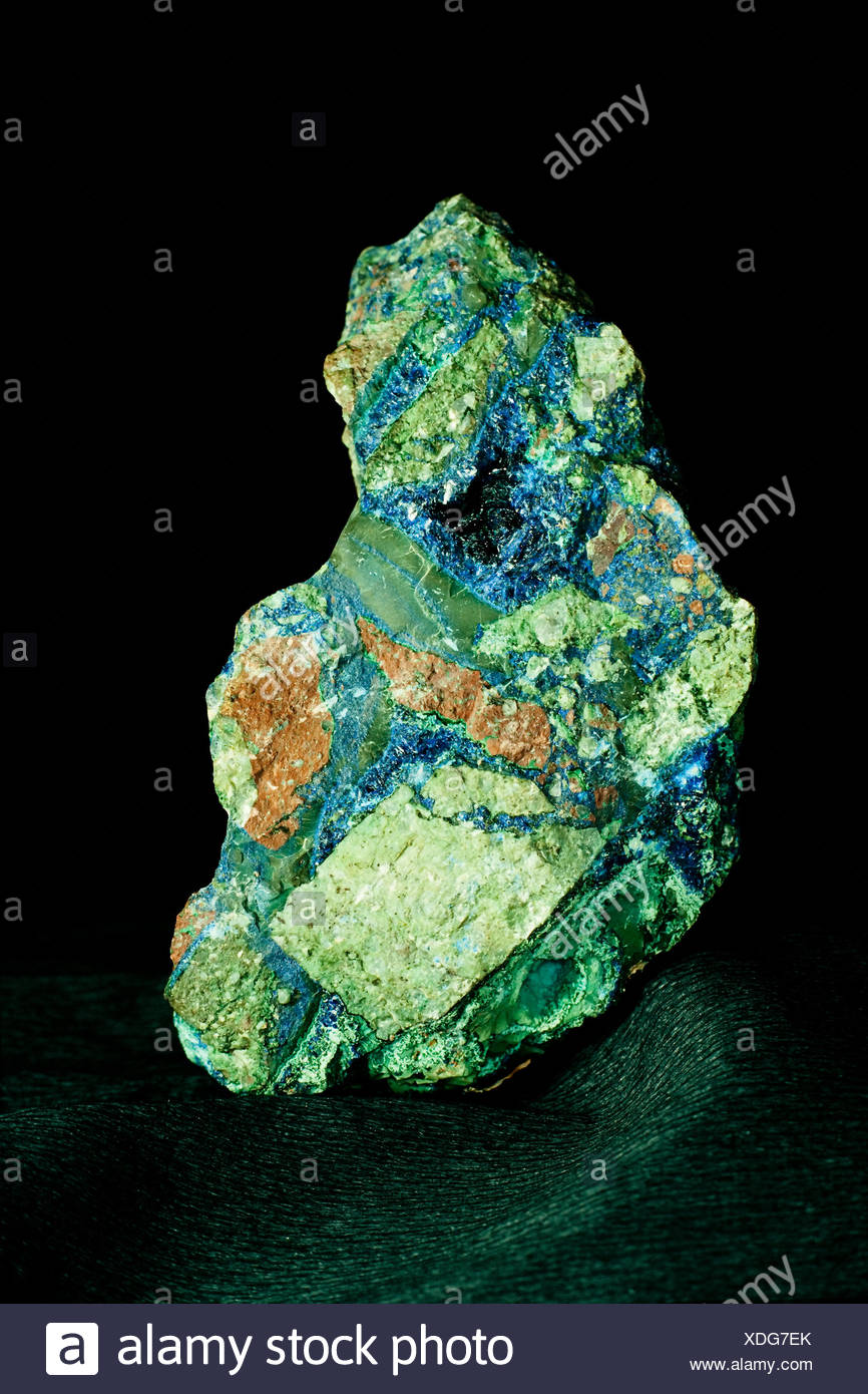 Copper Ore Malachite Stock Photos & Copper Ore Malachite Stock Images ...